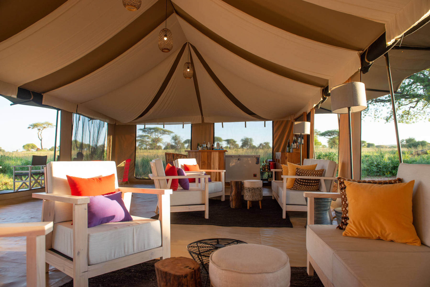 Topguides Bush Camps - Luxury Safari Magazine